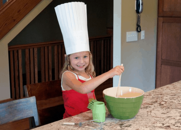 17 Easy Homemade Chef Hat Ideas
